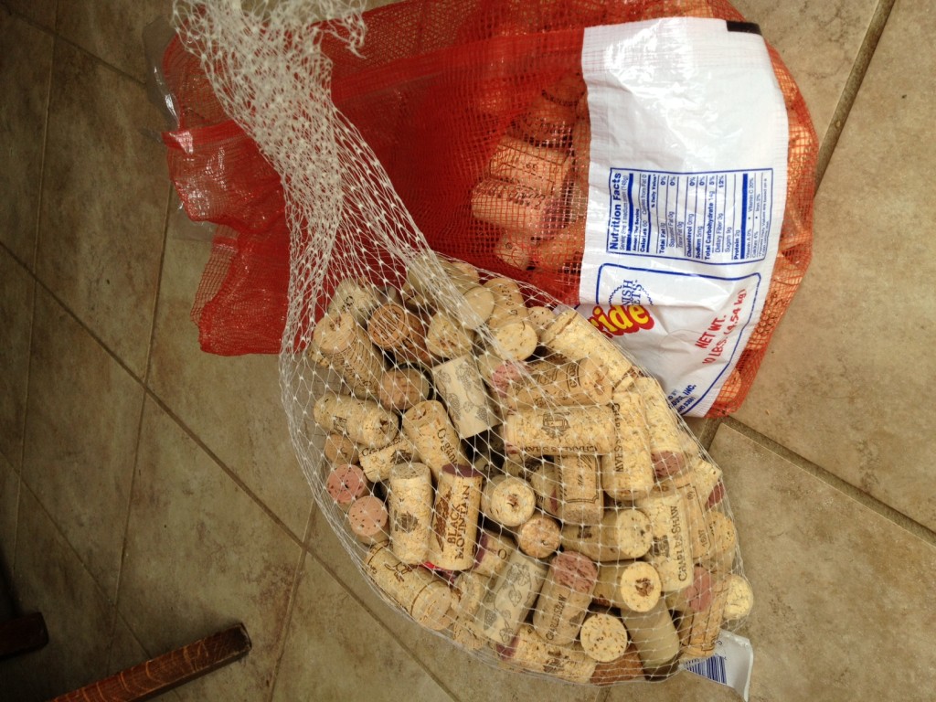 Upcycling with Cork, Wine Glass Charm (tutorial) – The Green Divas